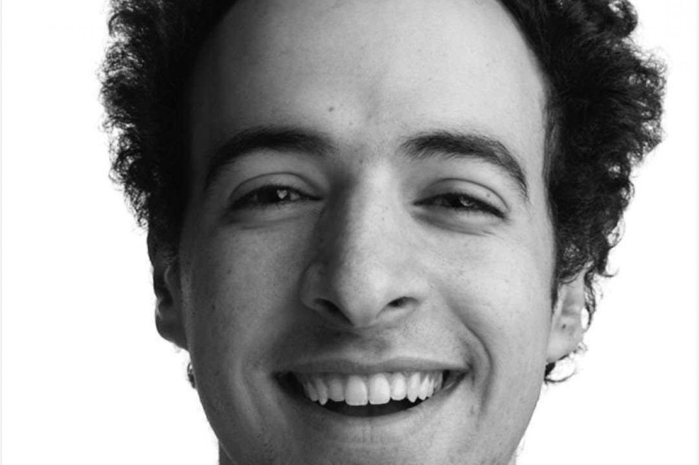 من هو أحمد الغندور ؟ – manhowa.com